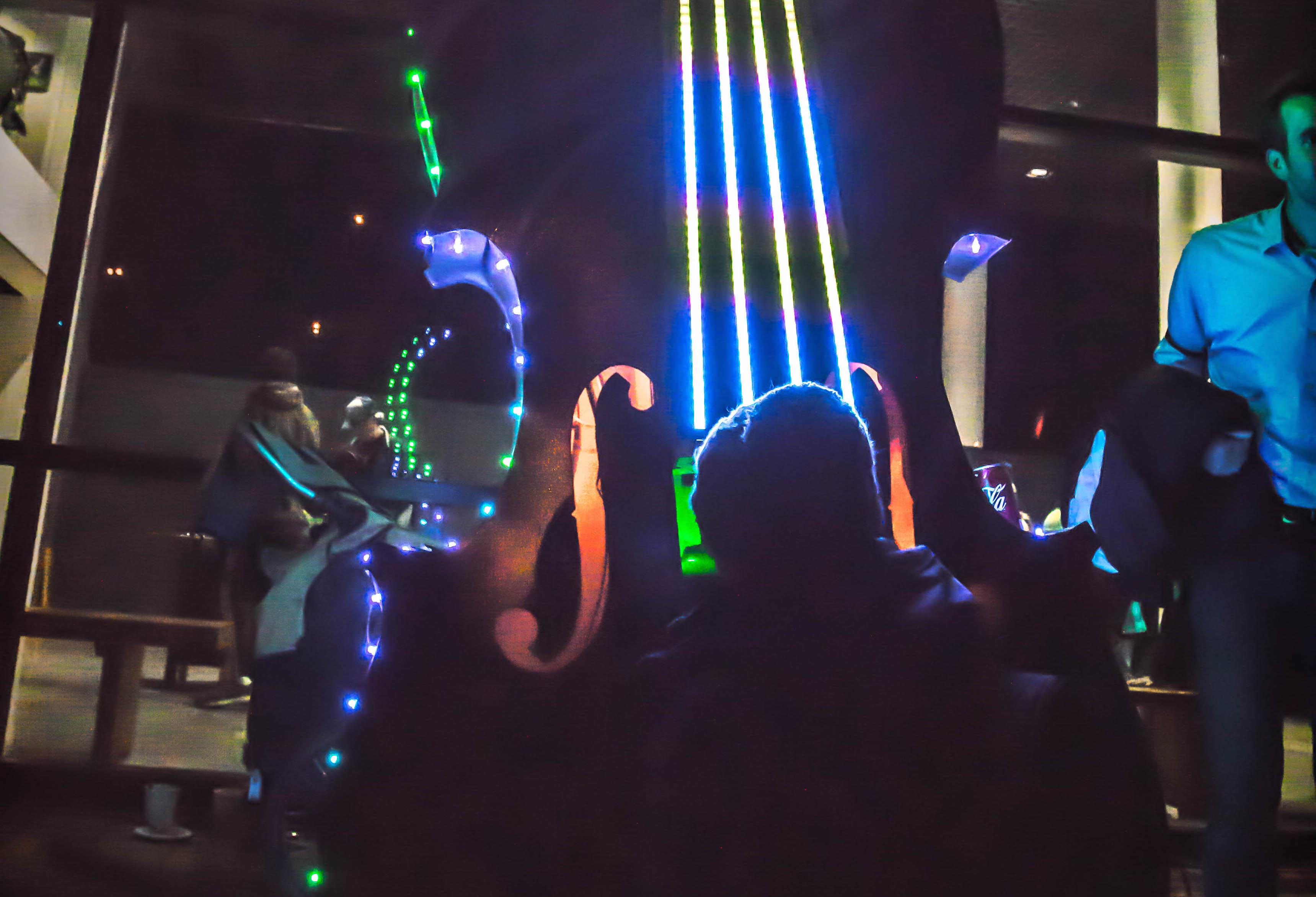 Piccolo Violino (Giant LED Violin) | CymaSpace